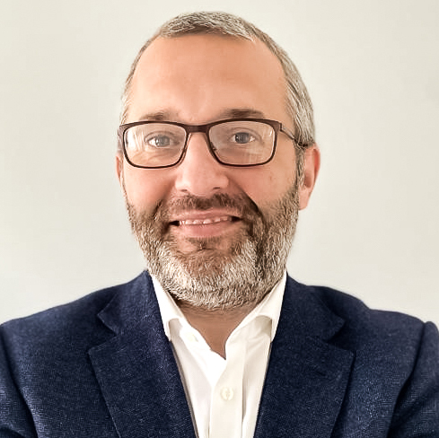 Meet The Leadership Team Behind Airswift's Success Today