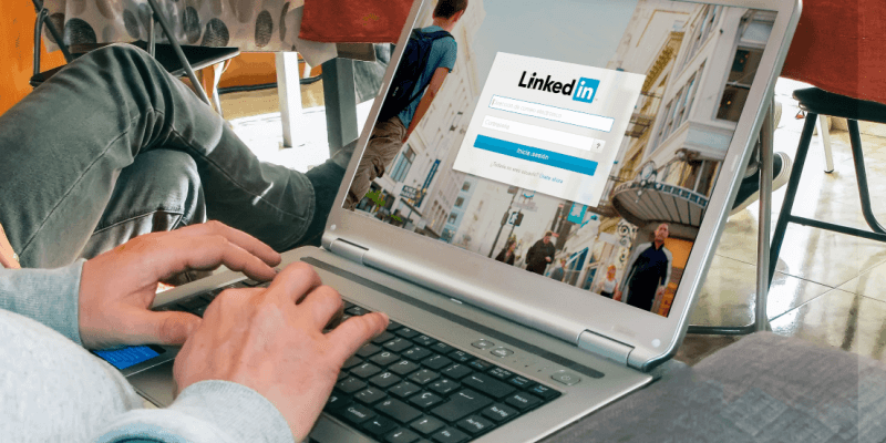 Is this a fake recruiter? Six employment scam red flags