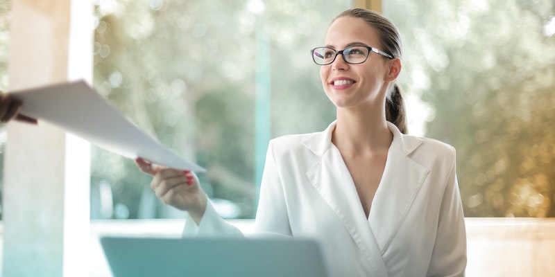 Is this a fake recruiter? Six employment scam red flags