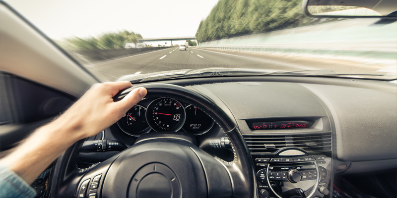 Safety Driving 20 Essential Road Safety Tips For Drivers | LoveToKnow